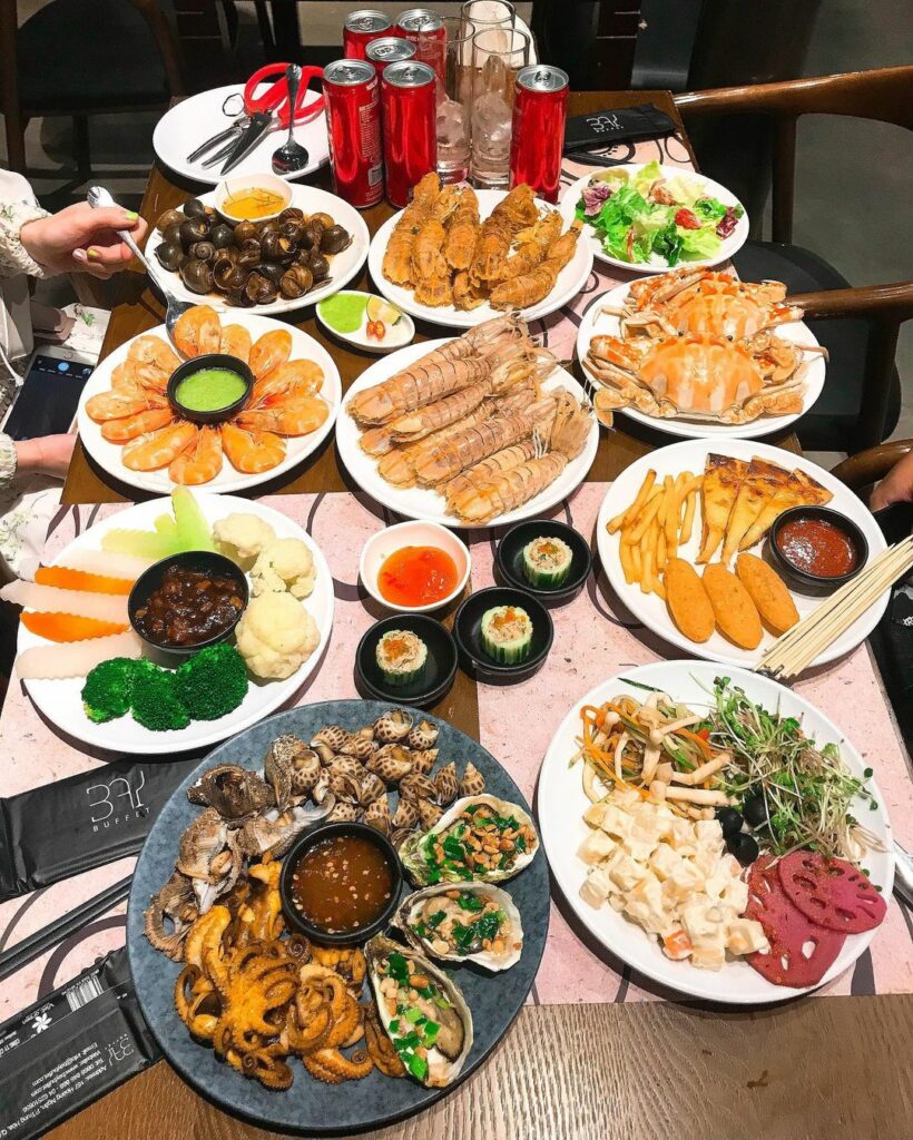 Review Bay Buffet Hồ Tây giá bao nhiêu? Menu có gì ngon? - Mẹo Hay Gia Đình