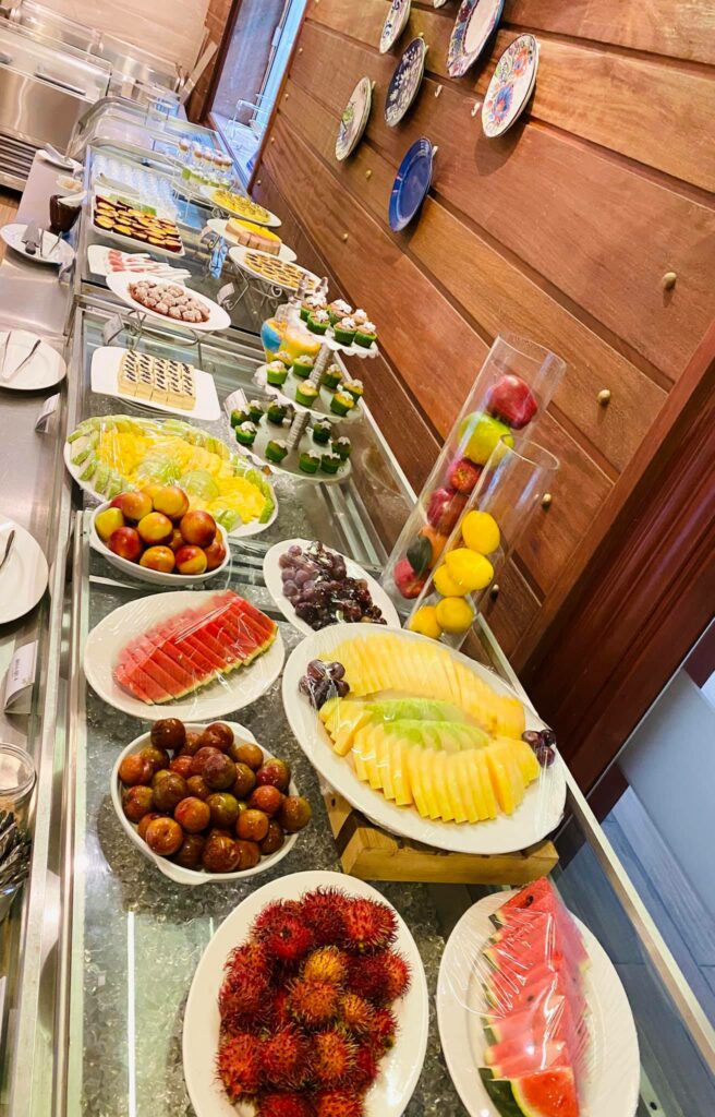 Review nhà hàng buffet Sen Xanh menu có món gì? (+Bảng giá)