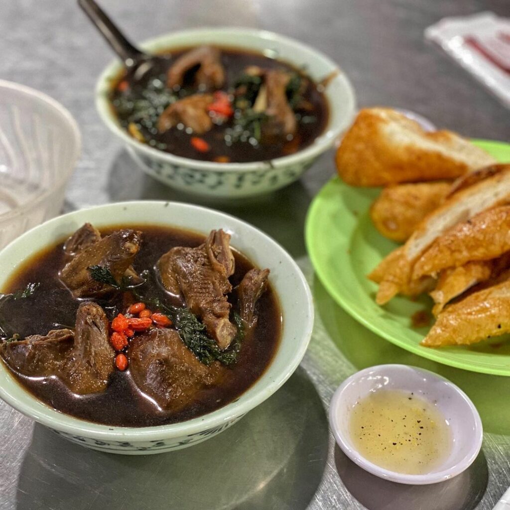 #8 Quán mì gà tần Hà Nội thơm ngon nức tiếng - Digifood